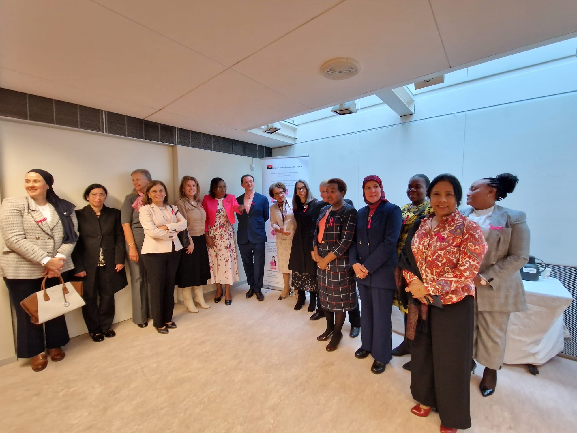 Cronologia - Embaixada de Angola no Reino dos Países Baixos